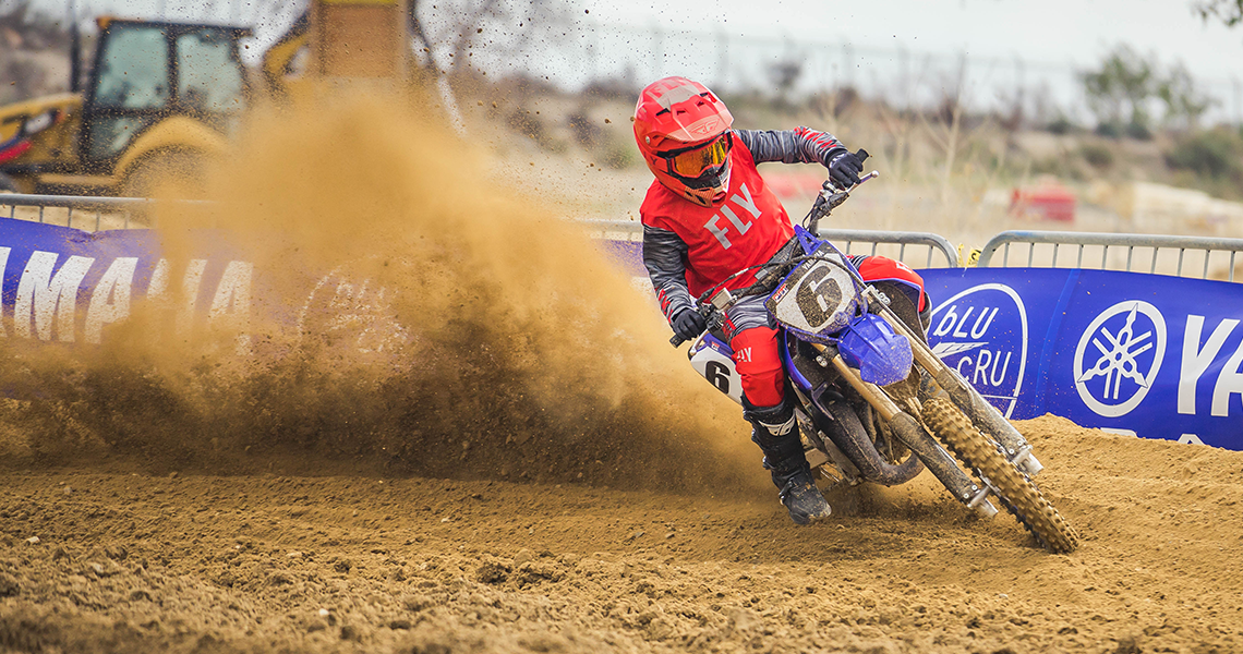 Video: 2022 Yamaha YZ85 First Ride - Dirt Bike Test Video: 2022 Yamaha YZ85 First Ride - Dirt Bike Test