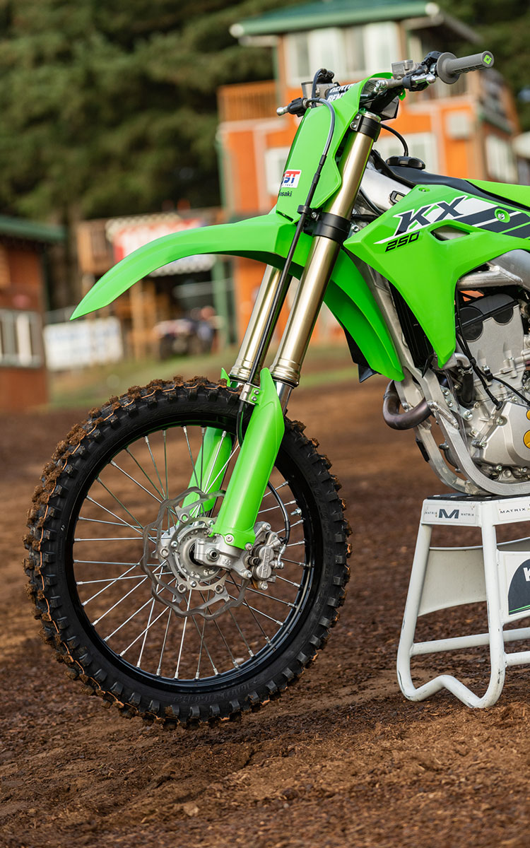 First Impression: 2025 Kawasaki KX250 - Dirt Bike Test